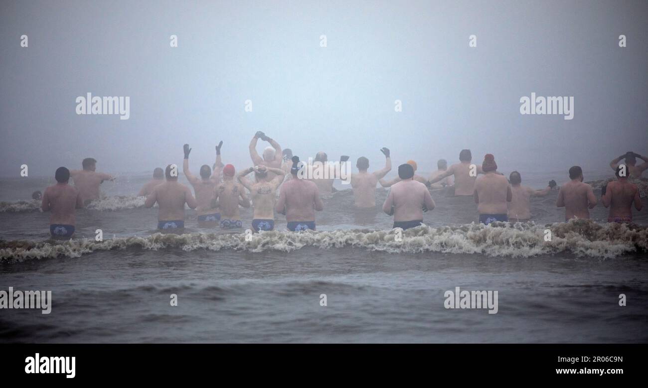 Portobello, Edinburgh, Sotland, UK. 7 May 2023. Misty Sunday morning ...