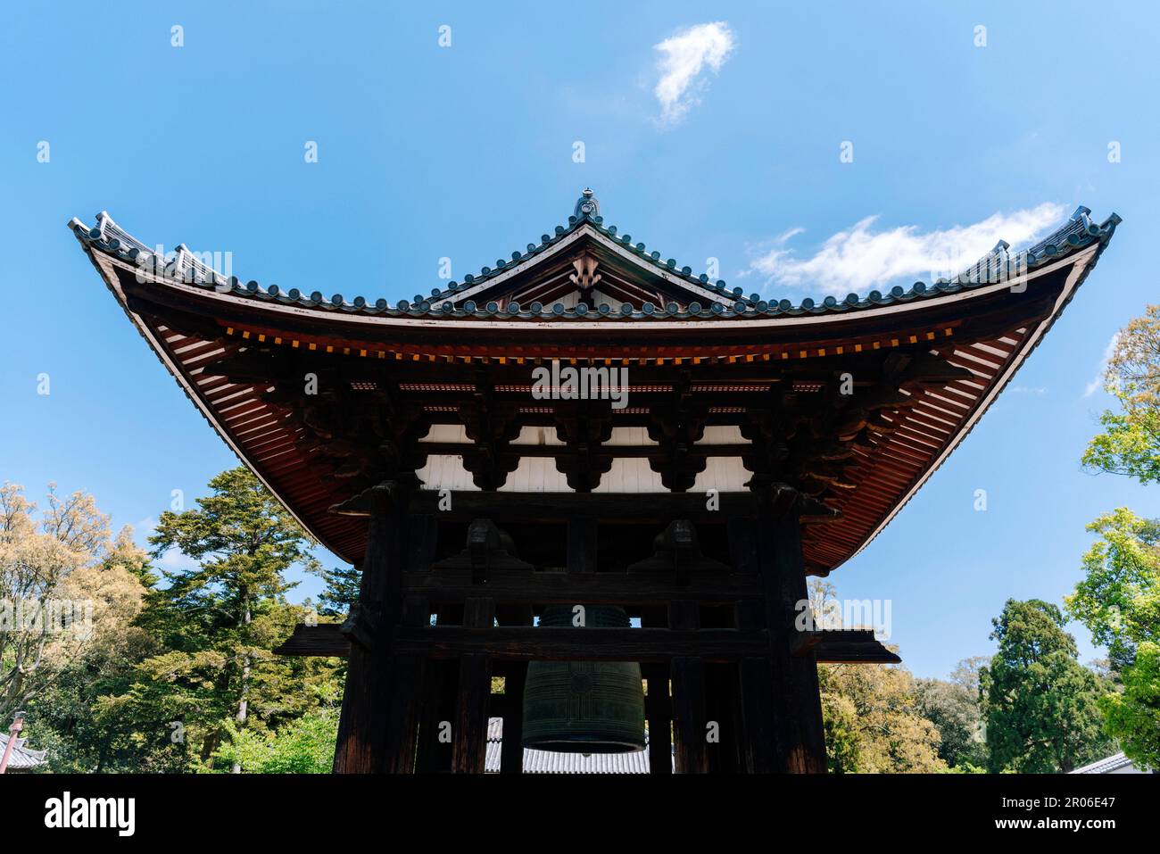 Todaiji temple garden nara japan hi-res stock photography and images ...
