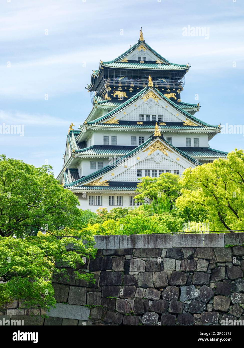 Osaka castle roof hi-res stock photography and images - Alamy