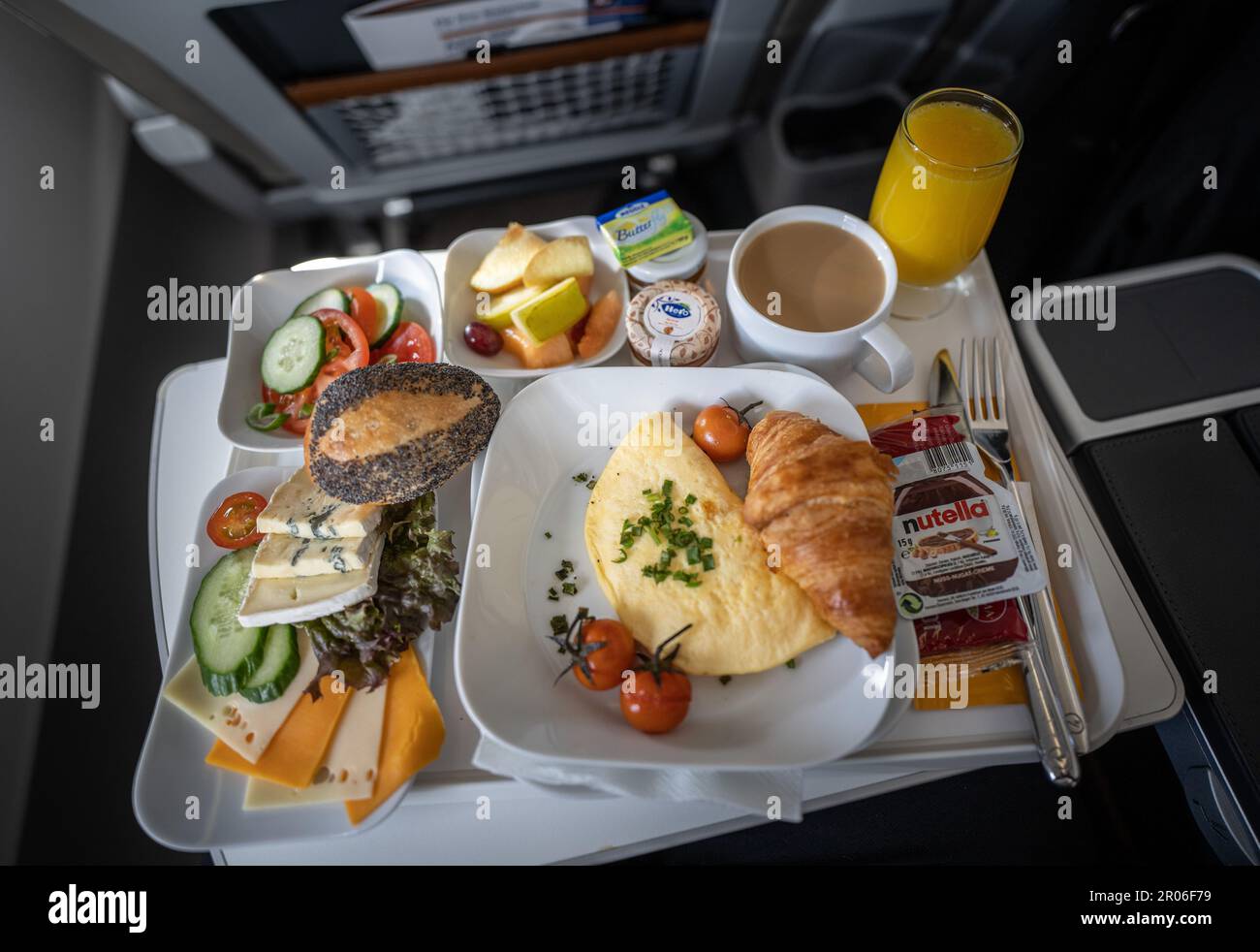 04 May 2023, Brandenburg, Schönefeld: Breakfast is served on board the ...