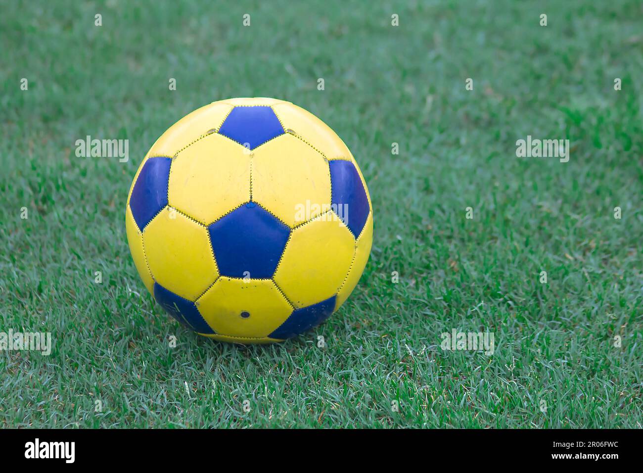 Soccer field yellow line hi-res stock photography and images - Alamy