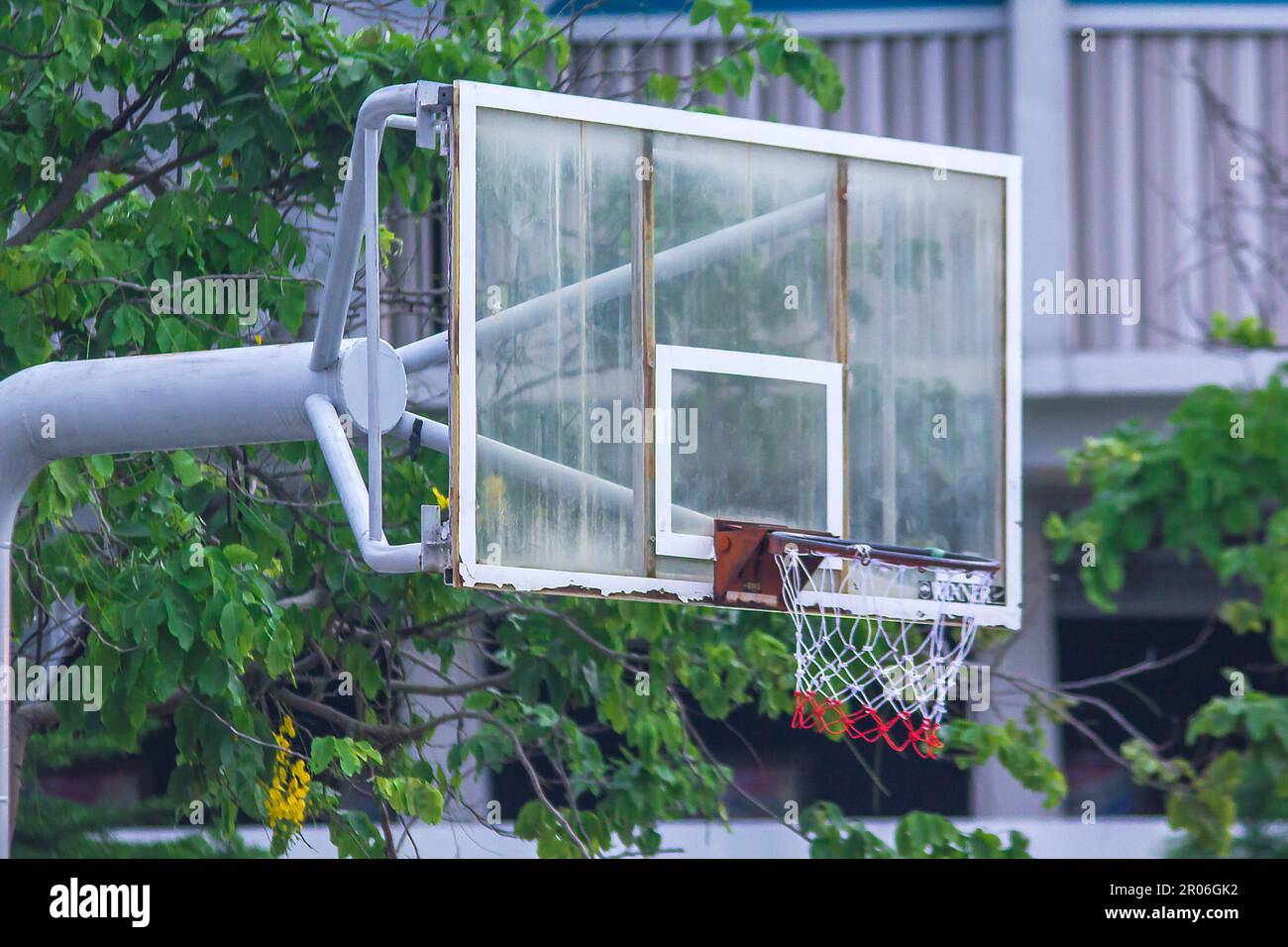 Old basketball hoop and net Stock Photo - Alamy