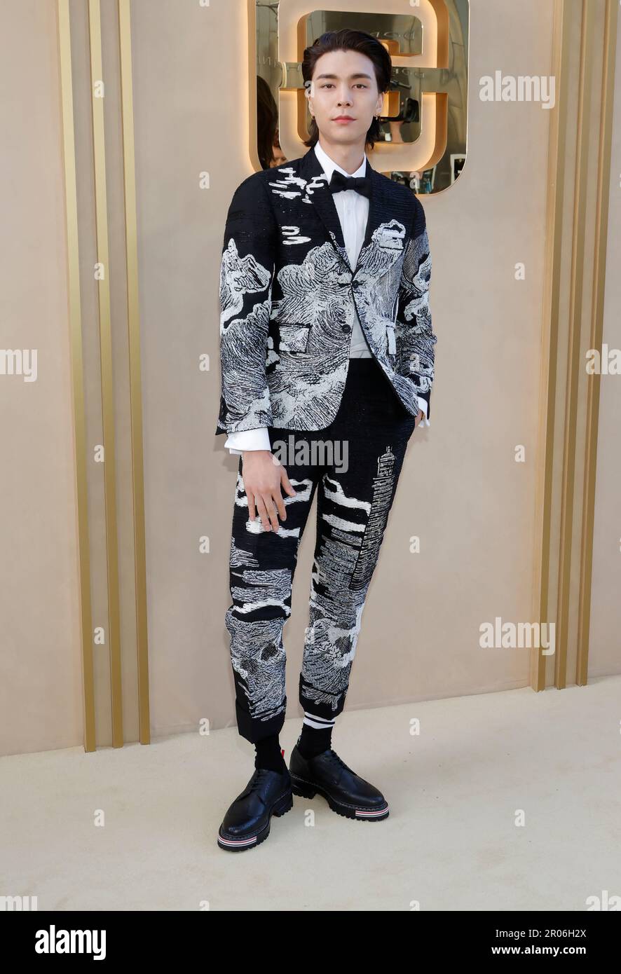 290 gold hi-res stock photography and images - Alamy