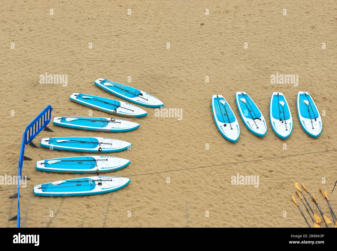 Rows of Canoes on the sandy beech at Broadstairs Stock Photo - Alamy