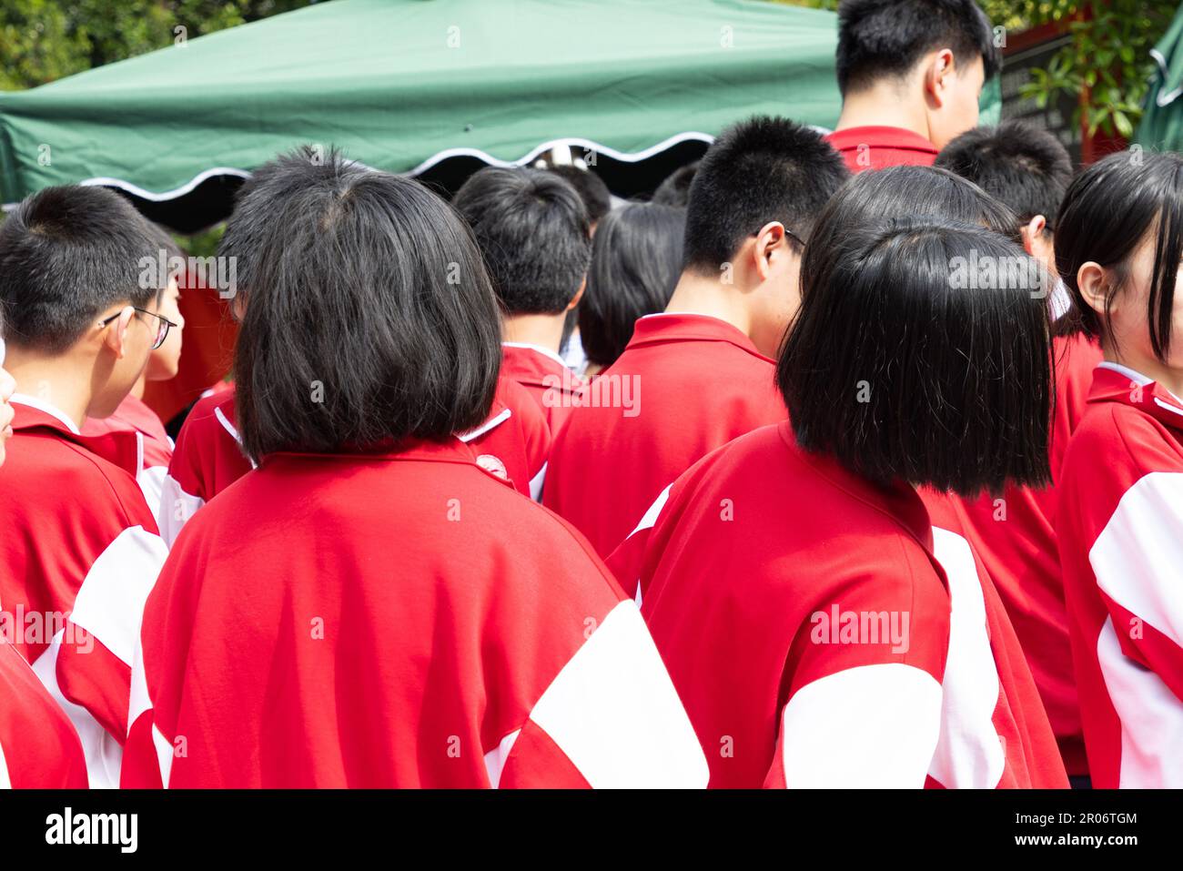 China school uniform hi-res stock photography and images - Alamy