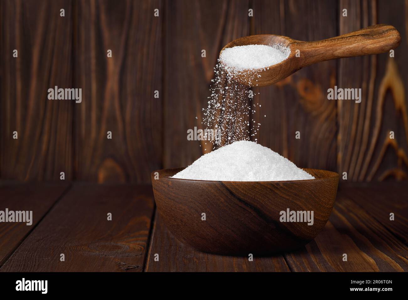 Sugar spilling from spoon hi-res stock photography and images - Alamy