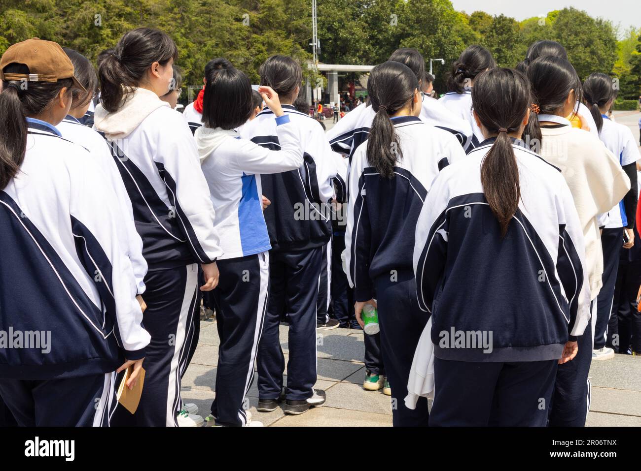 Chinese student in school uniform hi-res stock photography and images ...