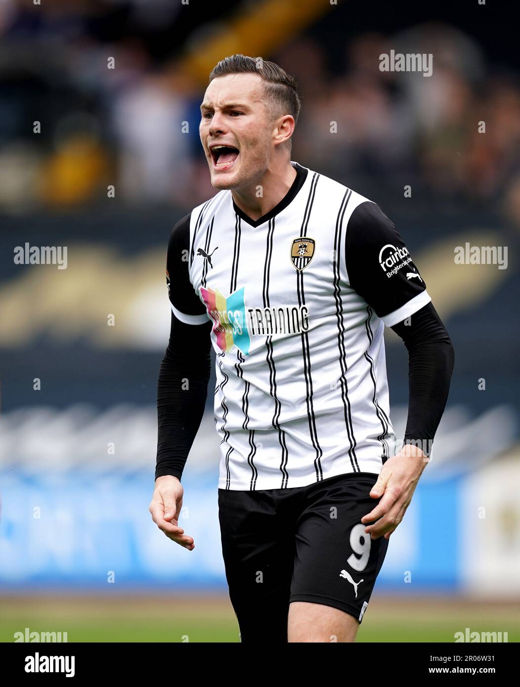Macaulay langstaff notts county hi-res stock photography and images - Alamy
