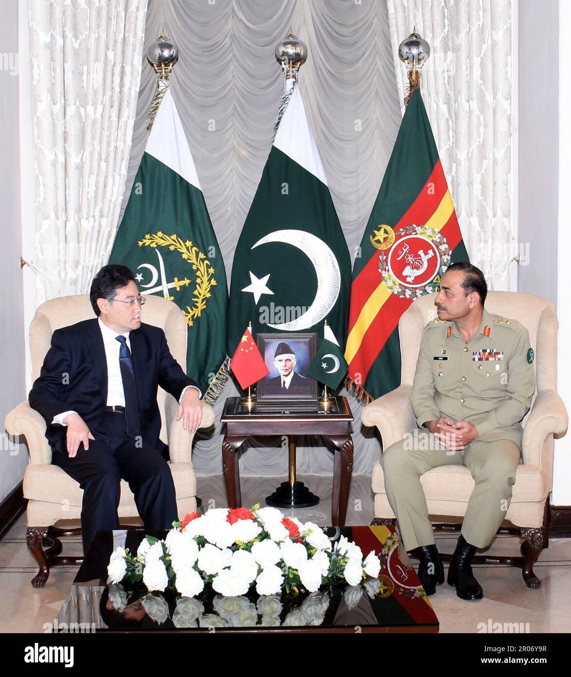 (230507) -- ISLAMABAD, May 7, 2023 (Xinhua) -- Chinese State Councilor ...