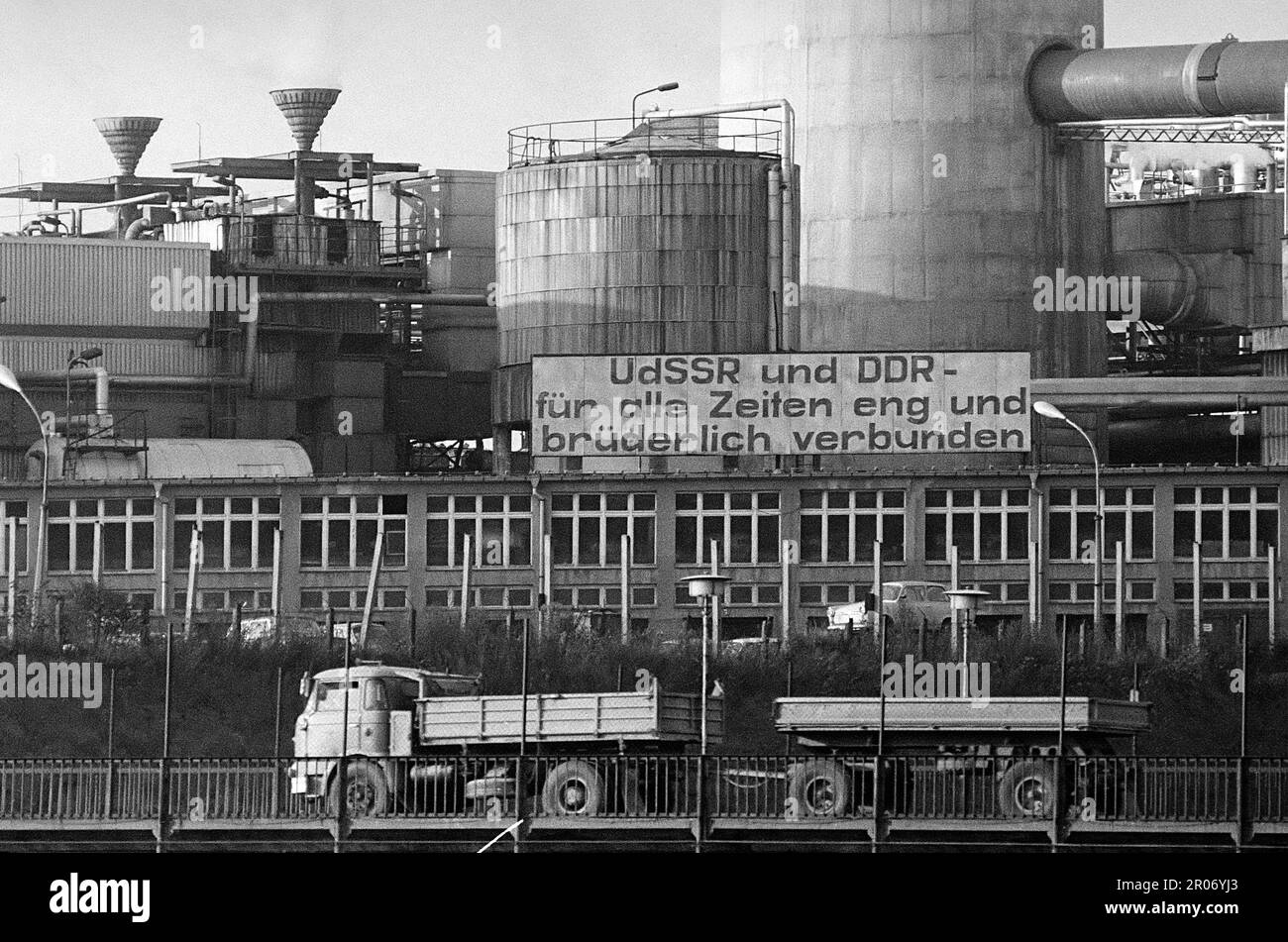 Muro divisorio hi-res stock photography and images - Alamy