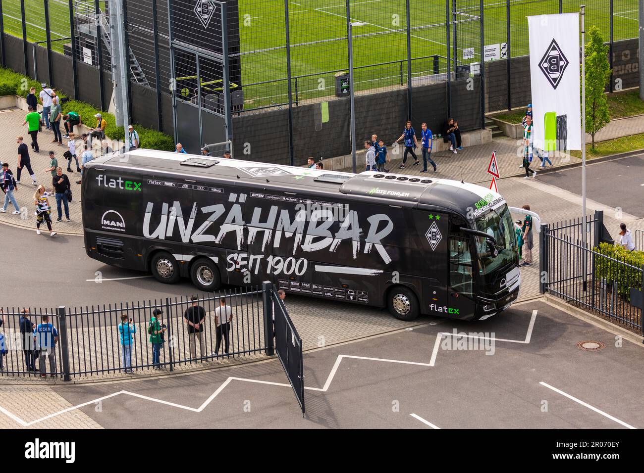 Football fan bus hi-res stock photography and images - Alamy