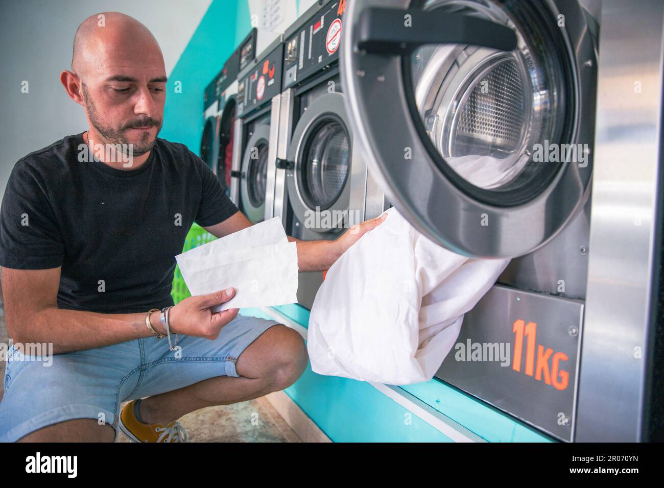 Color absorber sheet hi-res stock photography and images - Alamy