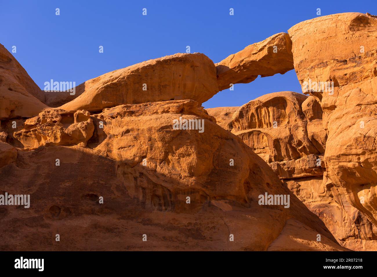 Burdah arch Rock Bridge, Wadi Rum, Jordan close-up Stock Photo - Alamy