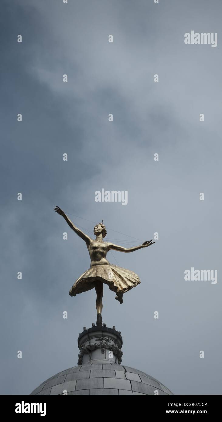 Anna pavlova sculpture hi-res stock photography and images - Alamy