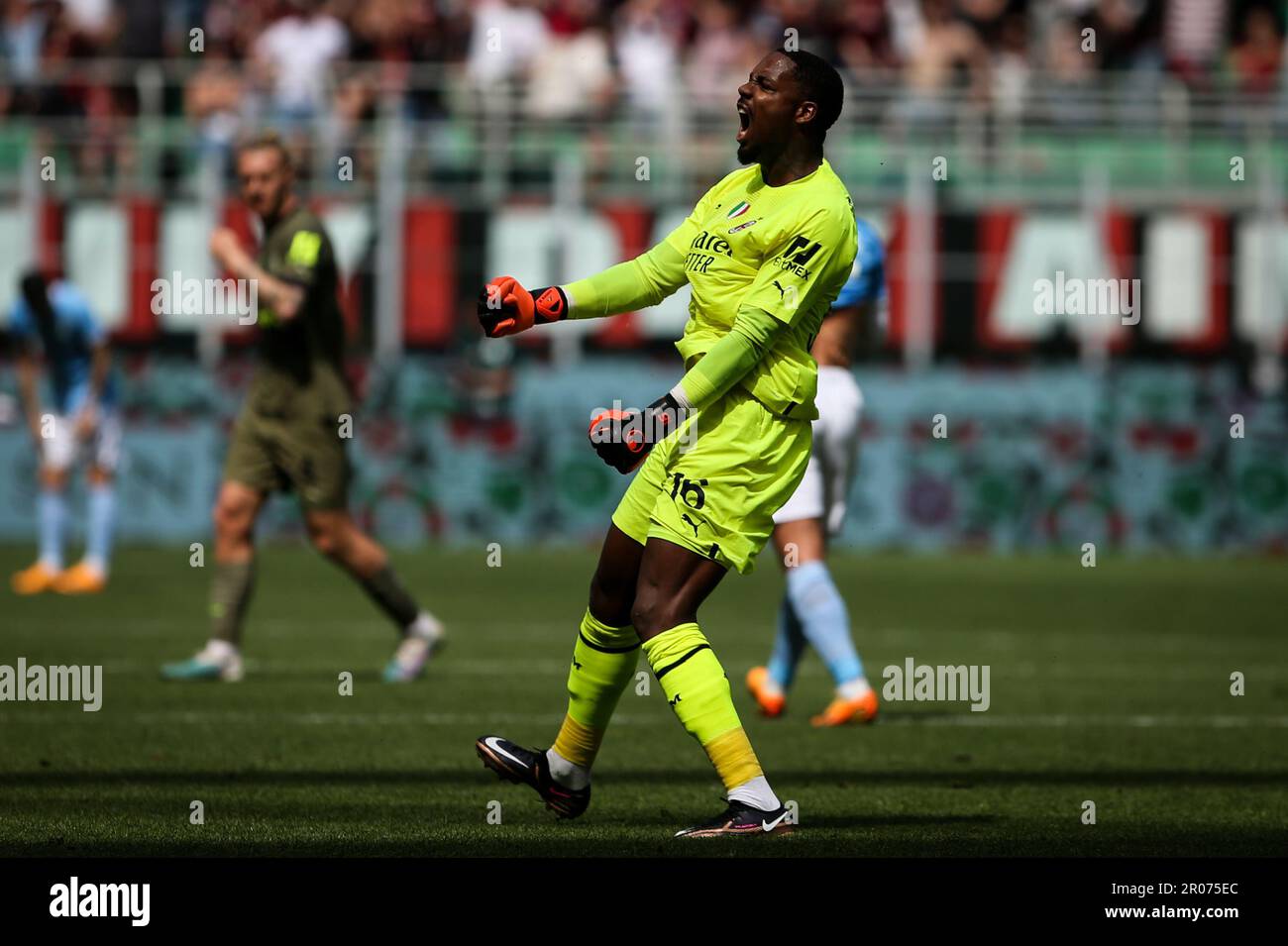 Mike Maignan, Milan goalkeeper Stock Photo - Alamy
