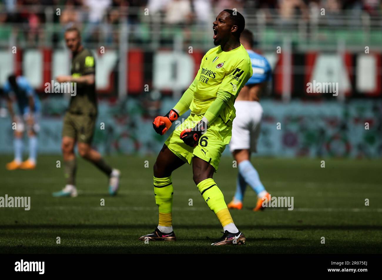 Mike Maignan, Milan goalkeeper Stock Photo - Alamy