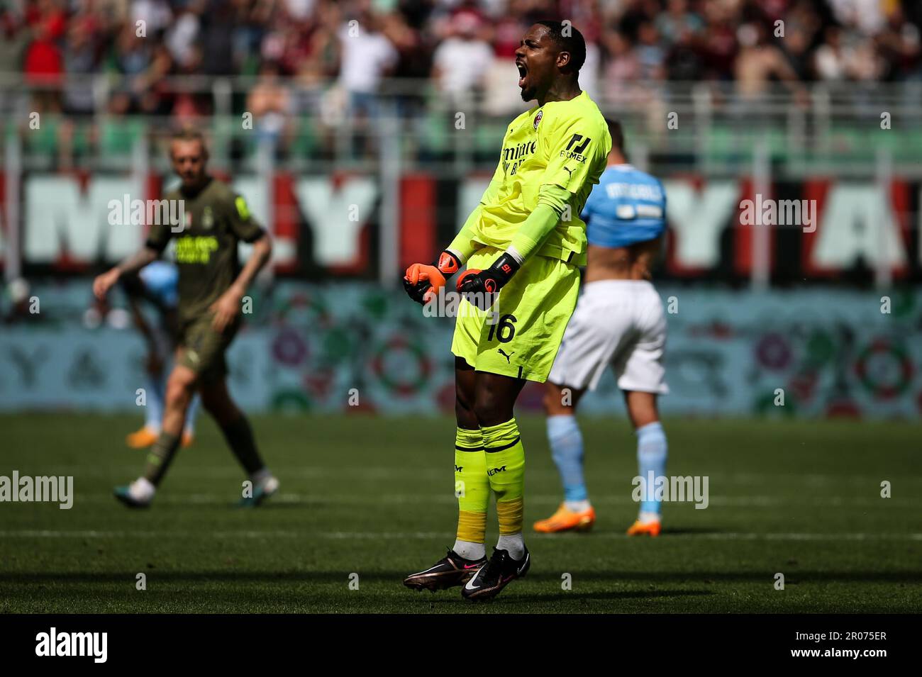 Mike Maignan, Milan goalkeeper Stock Photo - Alamy