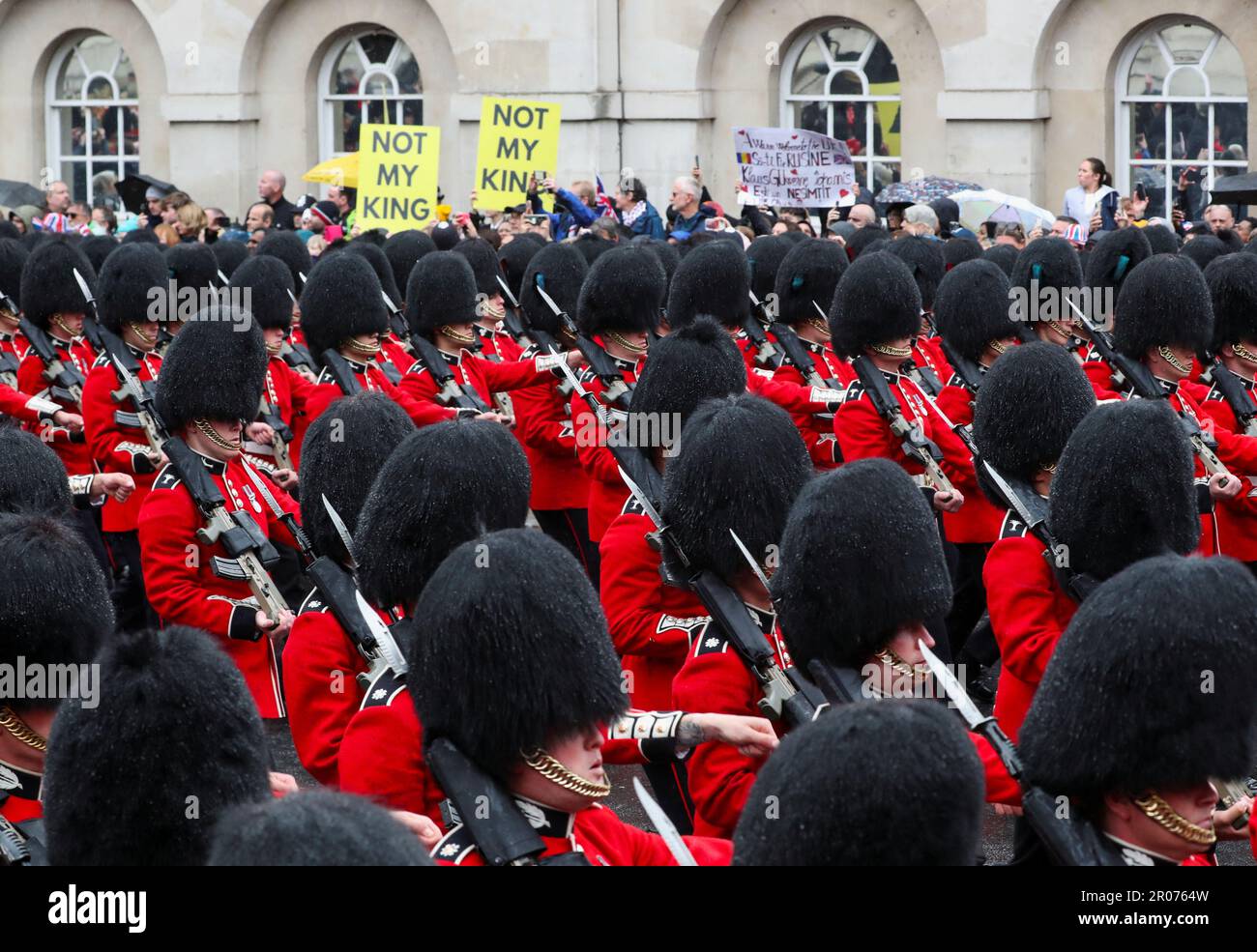 The Coronation Procession makes its way to Buckingham Palace following ...