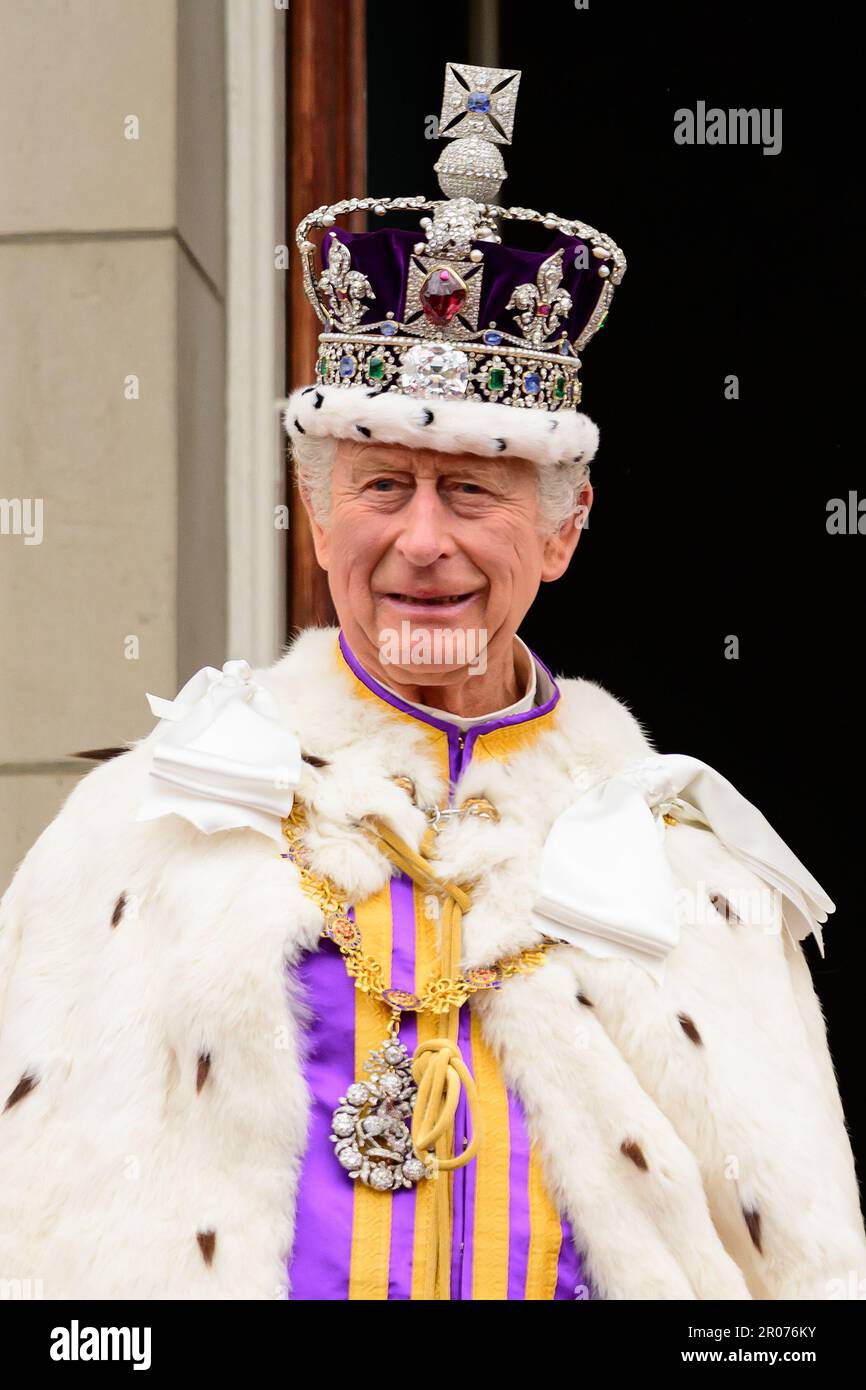 King Charles III on the balcony of Buckingham Palace following the ...