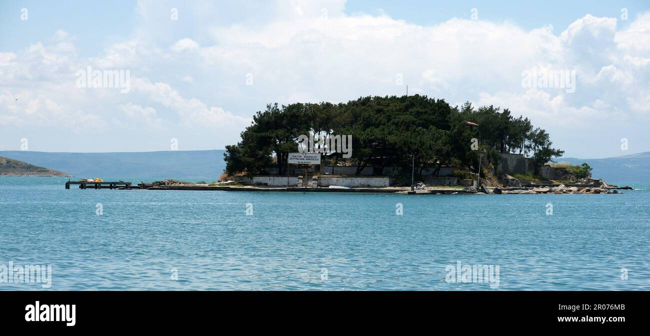 Erdek is a holiday town in Turkey Stock Photo - Alamy