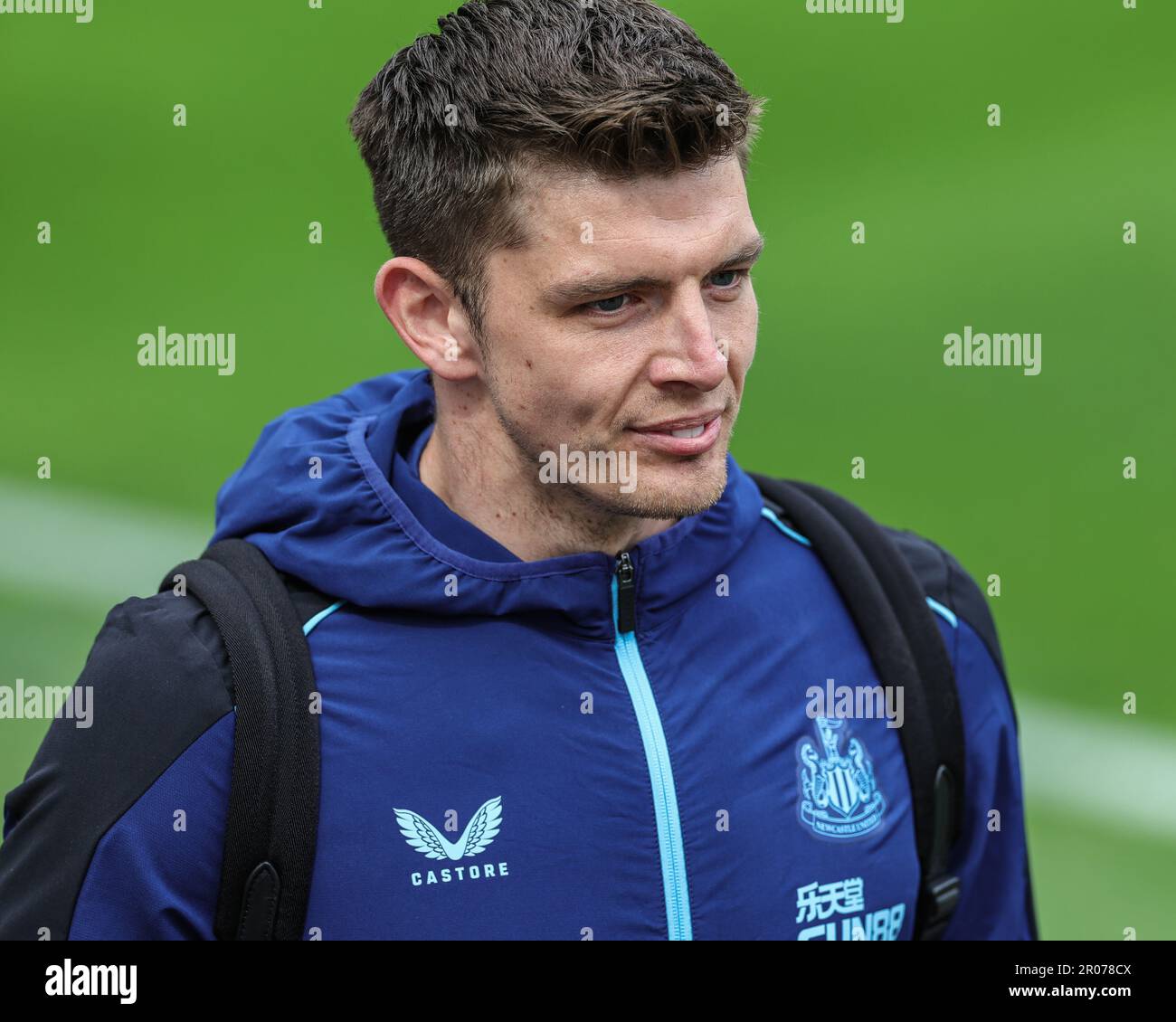 Nick Pope #22 of Newcastle United arrives during the Premier League ...