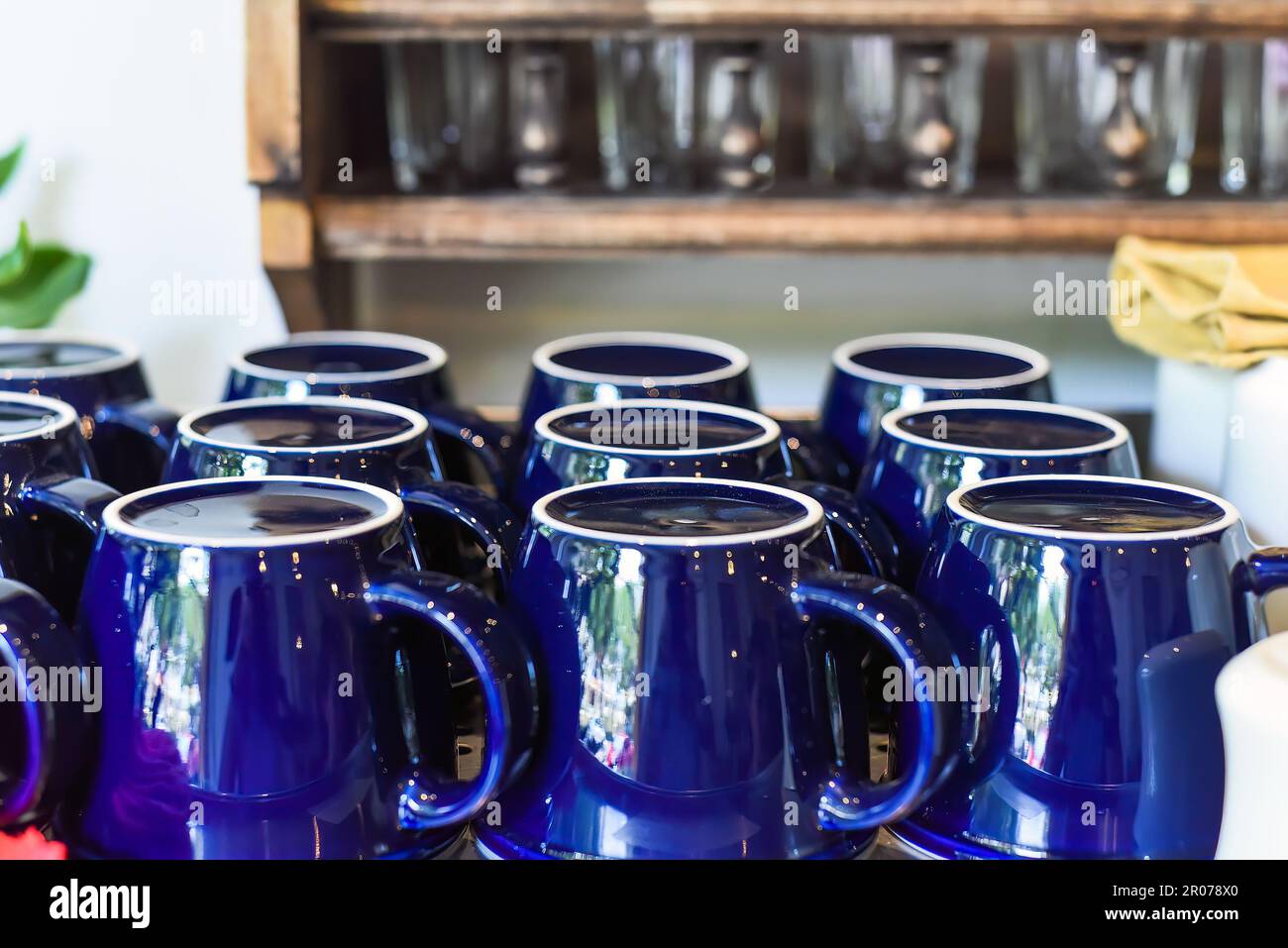 Shelf accessory hi-res stock photography and images - Alamy