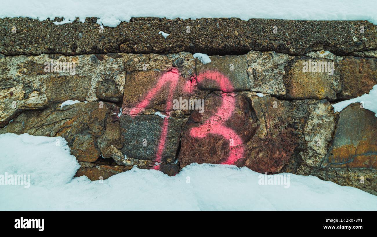 Number 13 on building hi-res stock photography and images - Alamy