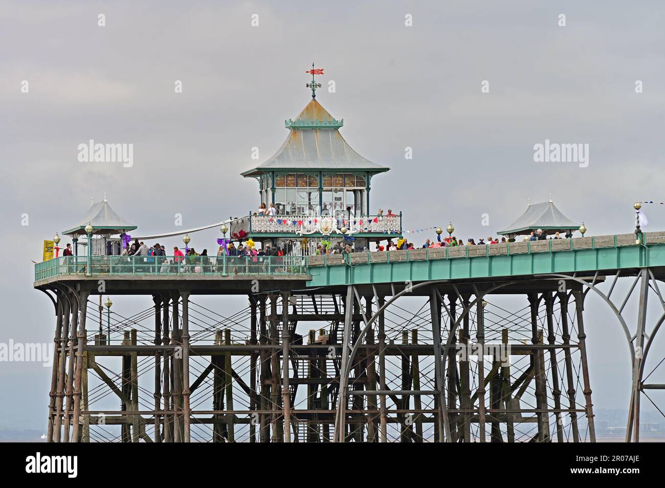 Kings coronation party clevedon pier hi-res stock photography and images - Alamy