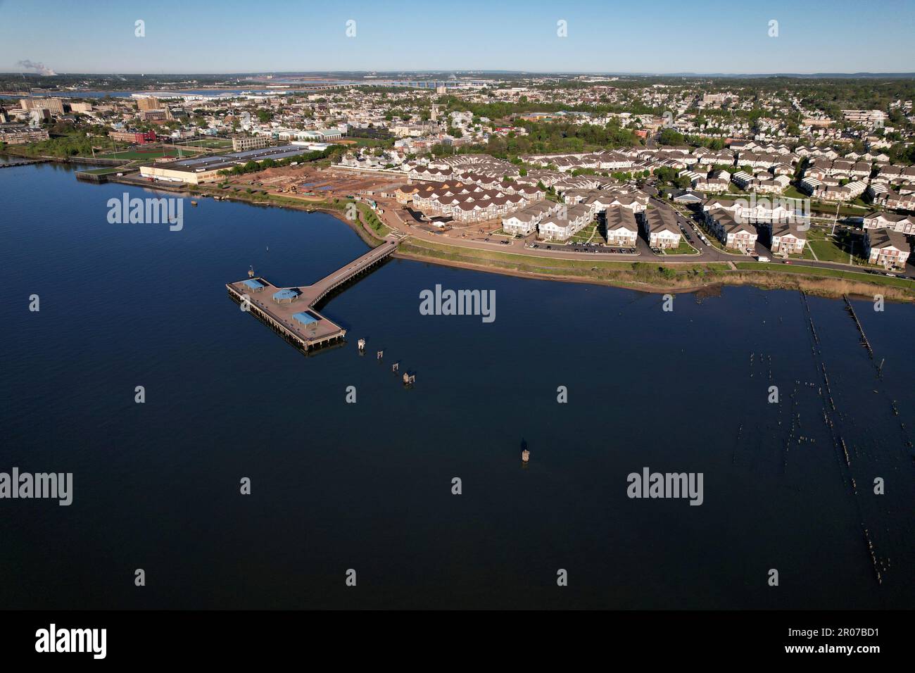 Aerial view of recreational pier jutting out into the Arthur Kill along ...