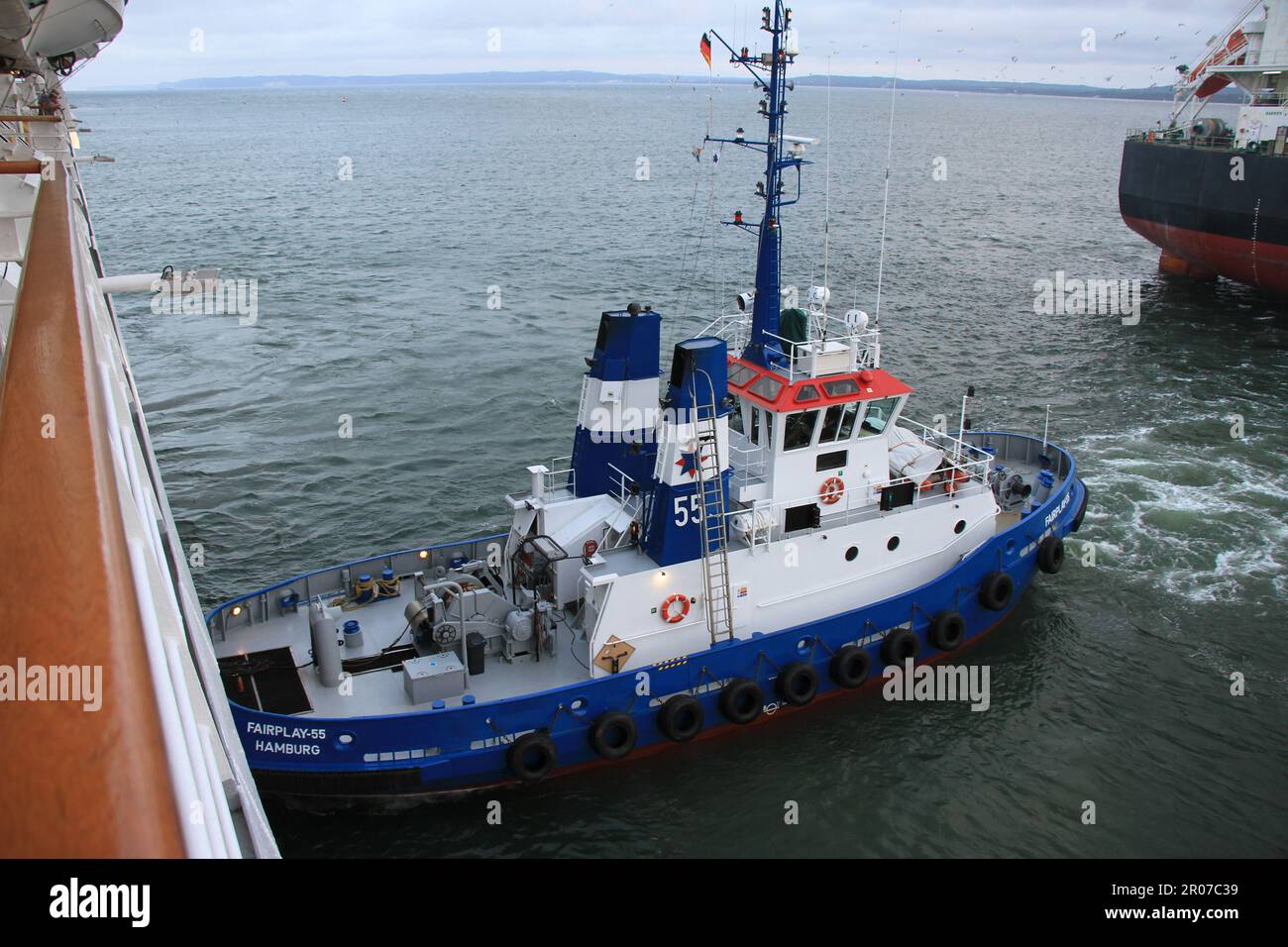 European Tugboats at work Stock Photo - Alamy