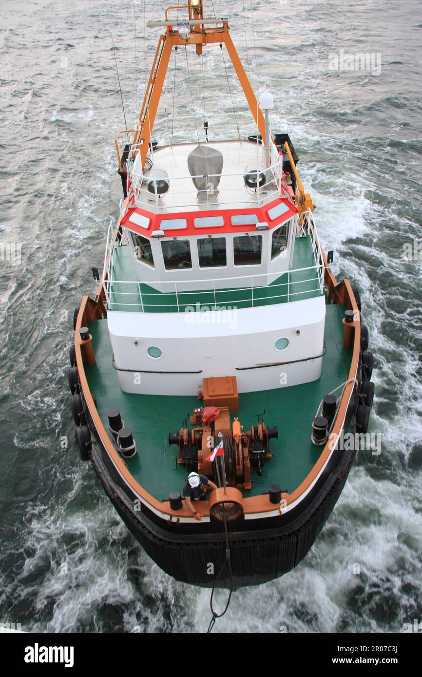 European Tugboats at work Stock Photo - Alamy