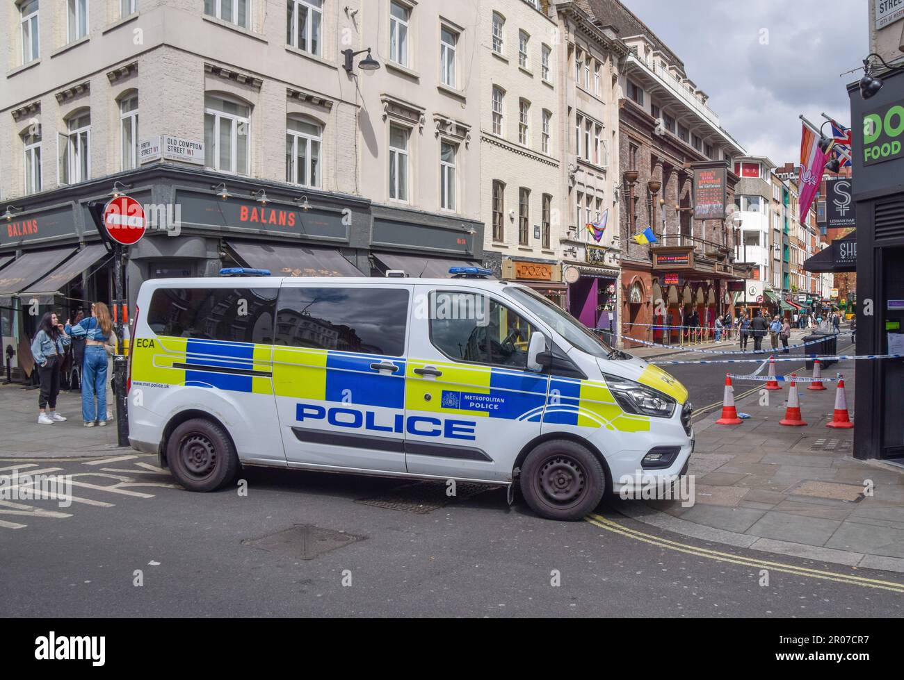 London, UK. 7th May 2023. Police seal off parts of Old Compton Street ...