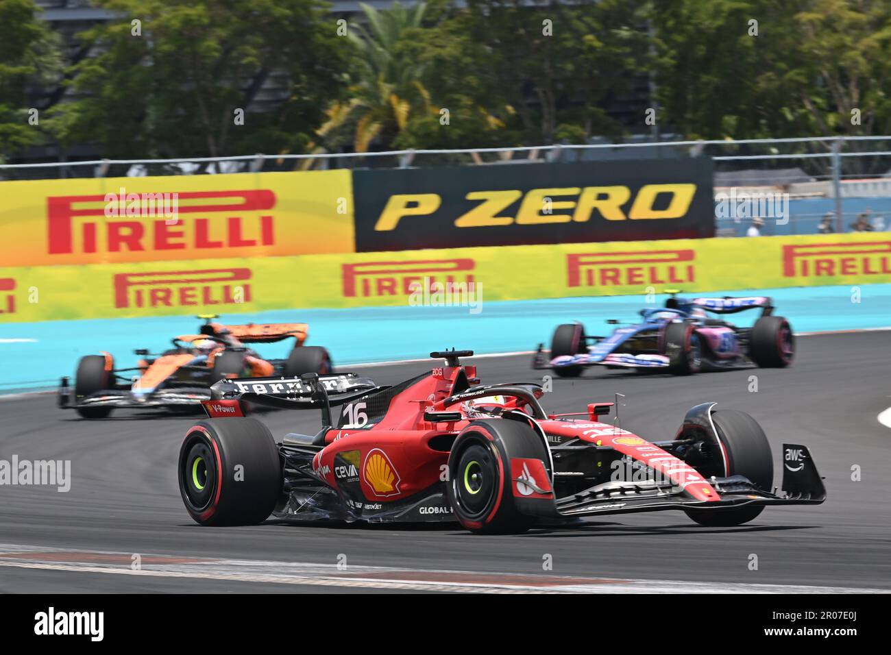 American f1 team hi-res stock photography and images - Alamy