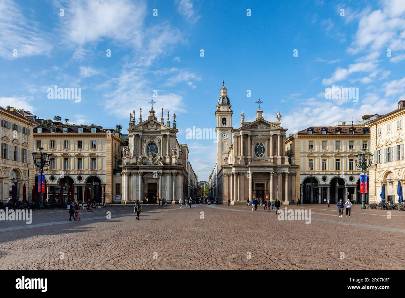 Piazza San Carlo, looking back to Stazione Porta Nuova Stock Photo - Alamy