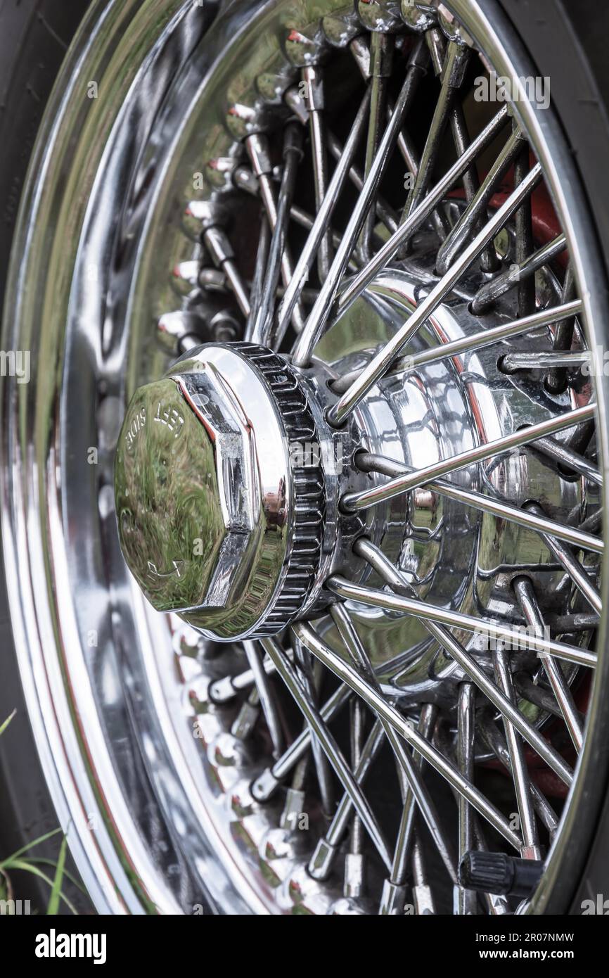 Vintage car wheel of an old-timer with silver spokes Stock Photo - Alamy