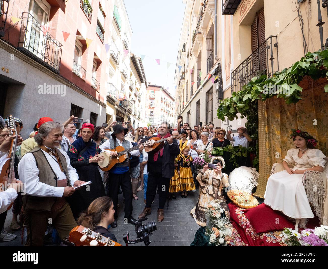 Madrid, Spain. 7th May, 2023. The rondalla Arrabel singing to the 'Maya ...