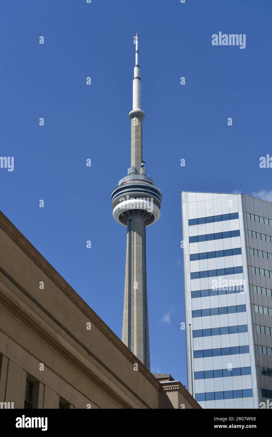 Cn tower and downtown toronto hi-res stock photography and images - Alamy