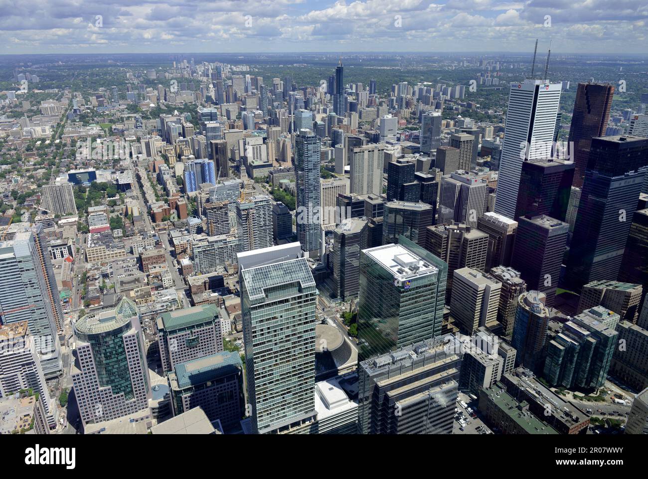 Toronto business district hi-res stock photography and images - Alamy