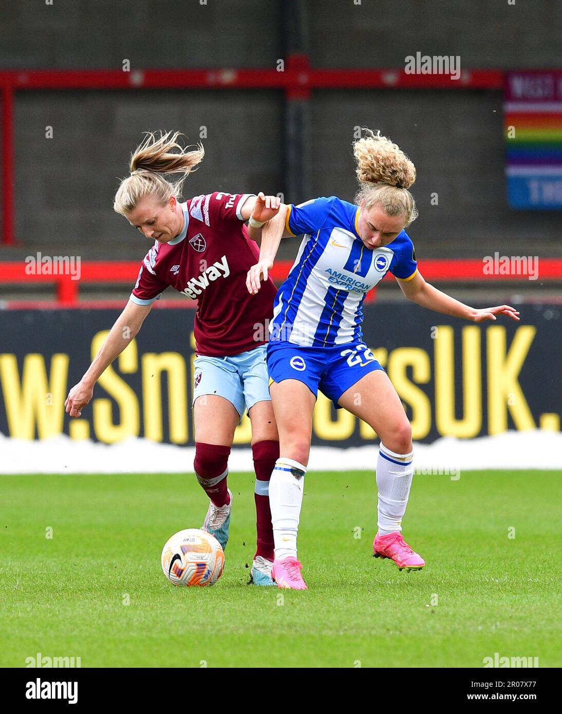 Crawley, UK. 07th May, 2023. Kate Longhurst of West Ham United and ...