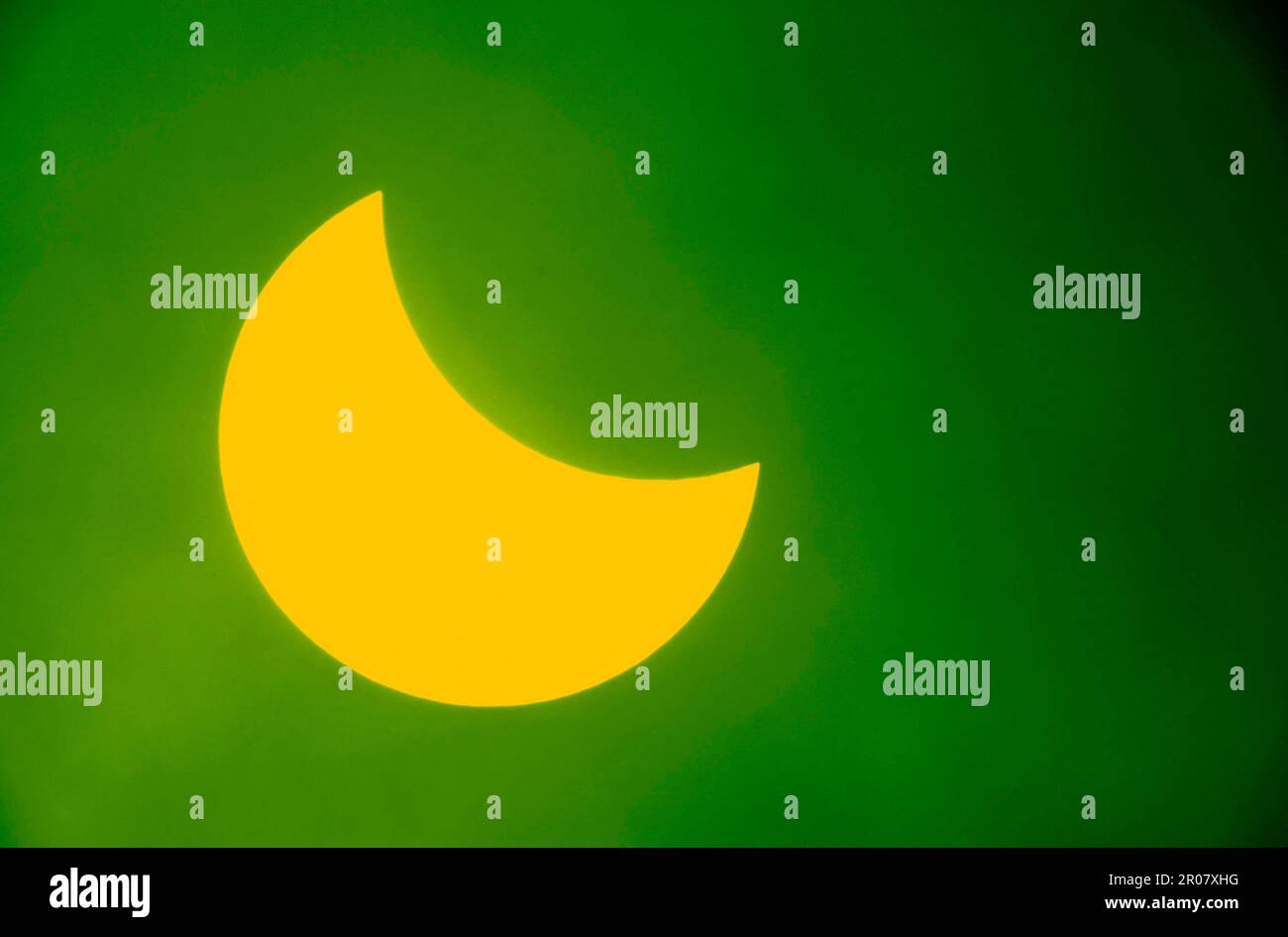 Outdoor eclipse hi-res stock photography and images - Alamy