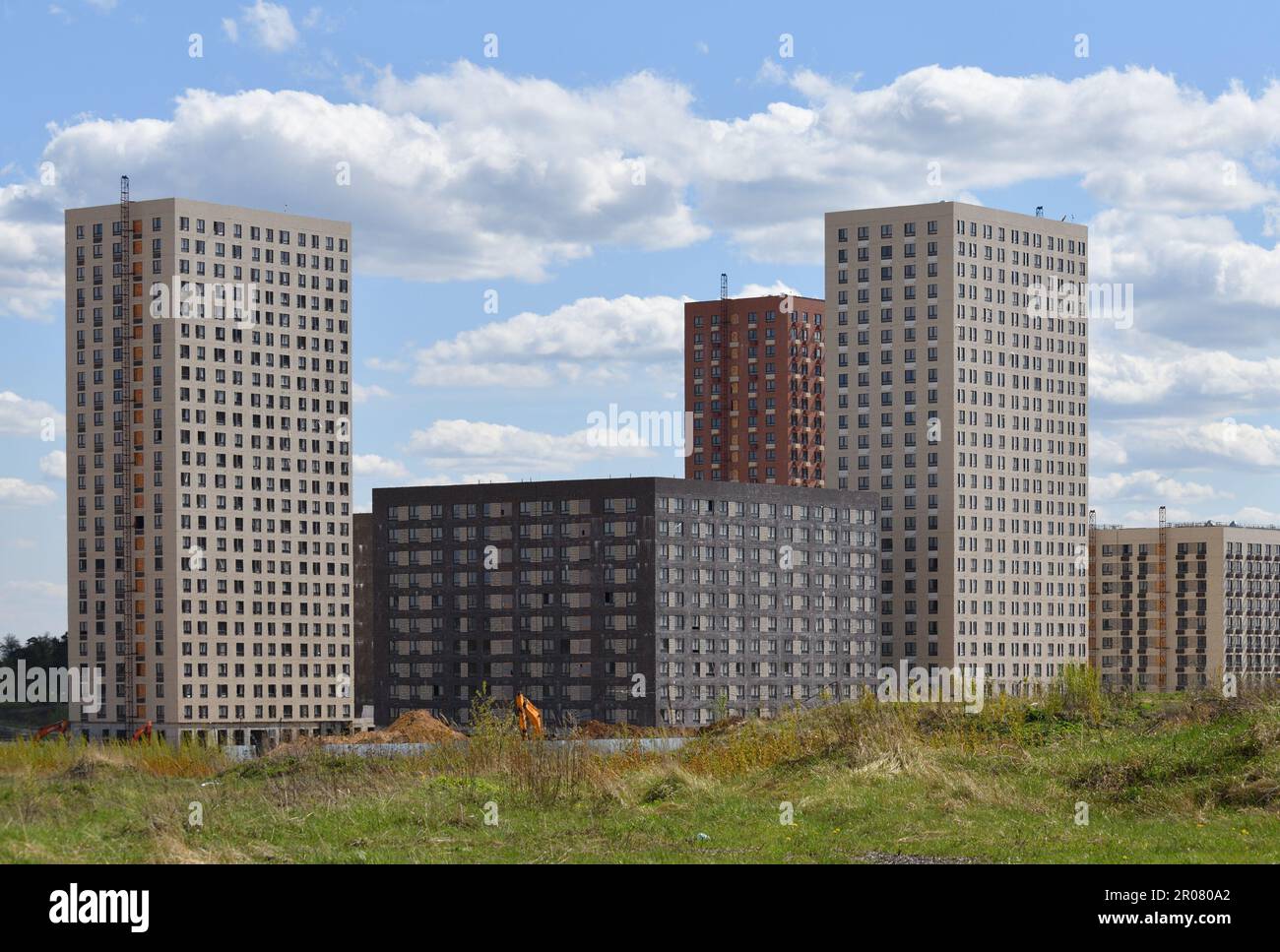 modern high-rise apartment new building in Russia Stock Photo - Alamy