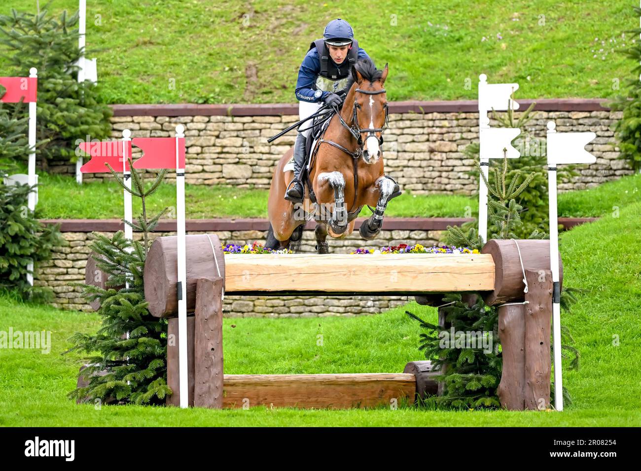 Phil wills hi-res stock photography and images - Alamy