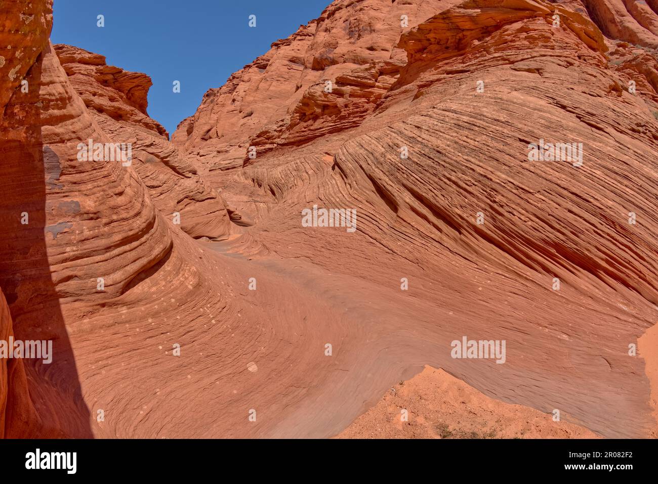 Erosion arizona boulders blue hi-res stock photography and images - Alamy