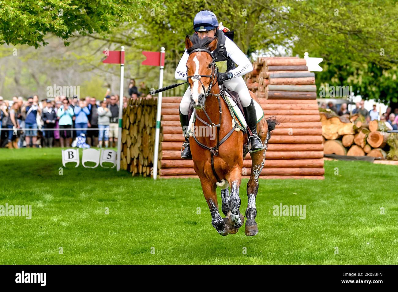 Pippa Funnell riding Majas Hope in the Cross Country at Badminton Horse ...