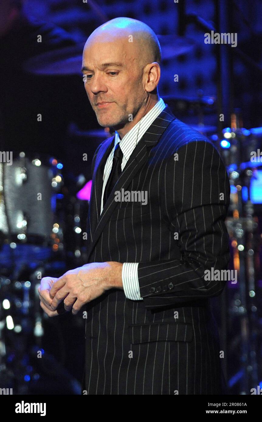 Rem singer michael stipe hi-res stock photography and images - Alamy