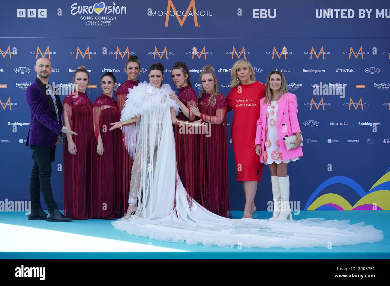 Blanca paloma eurovisión hi-res stock photography and images - Alamy