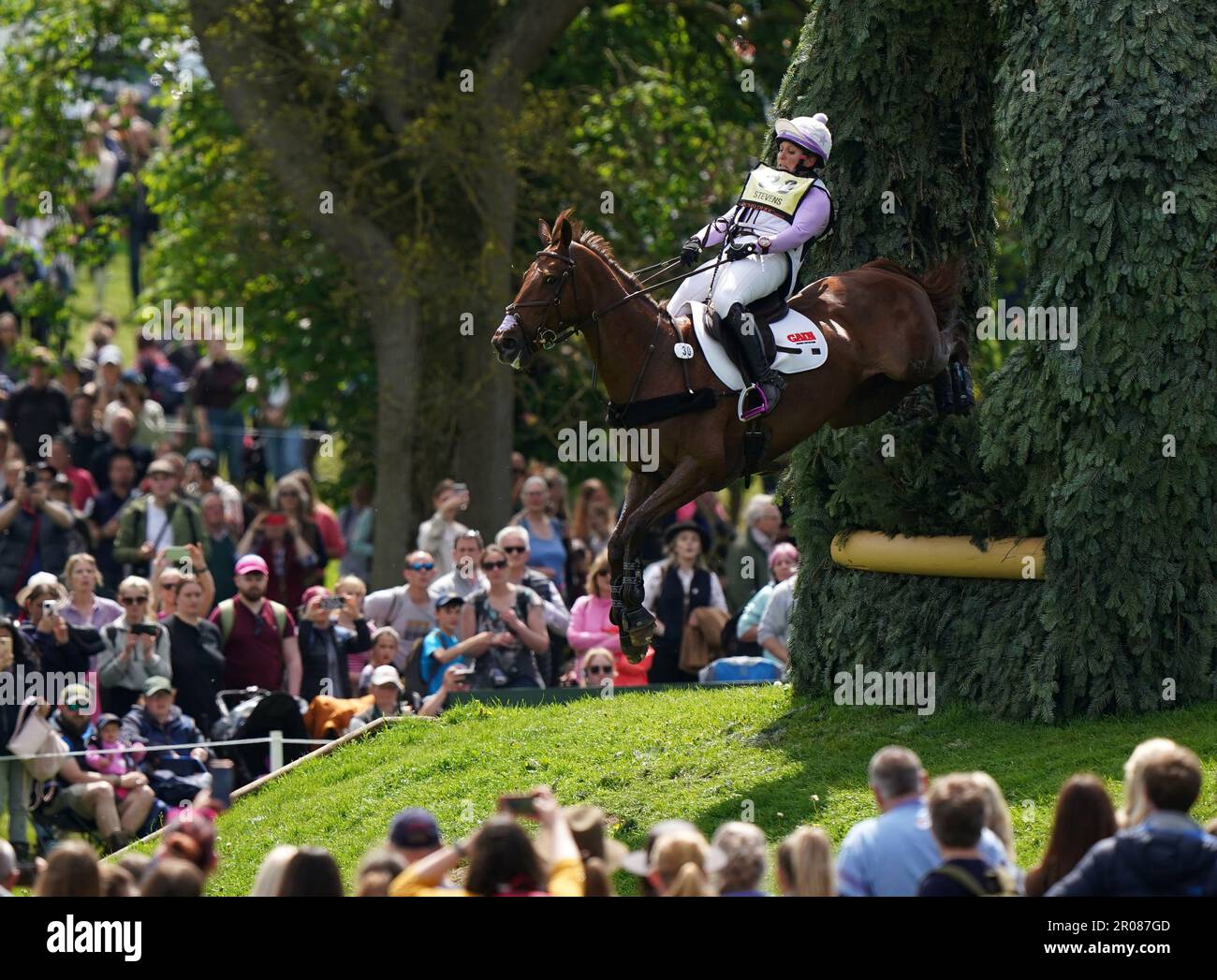 Great Britain's Gemma Stevens and Jalapeno clear the Owl Hole on day ...