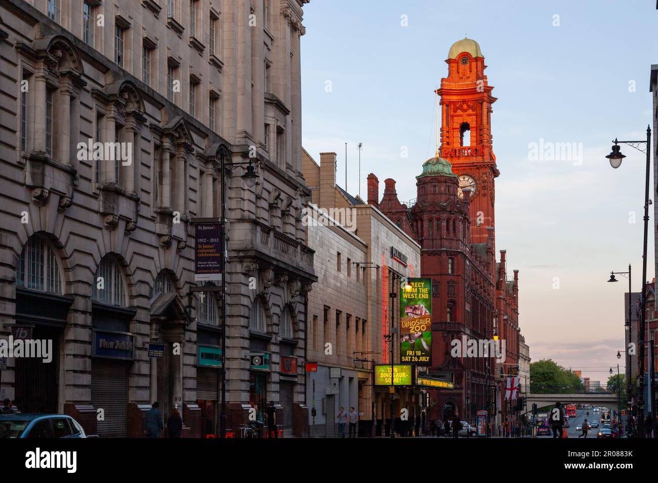 Street lights victorian hi-res stock photography and images - Alamy