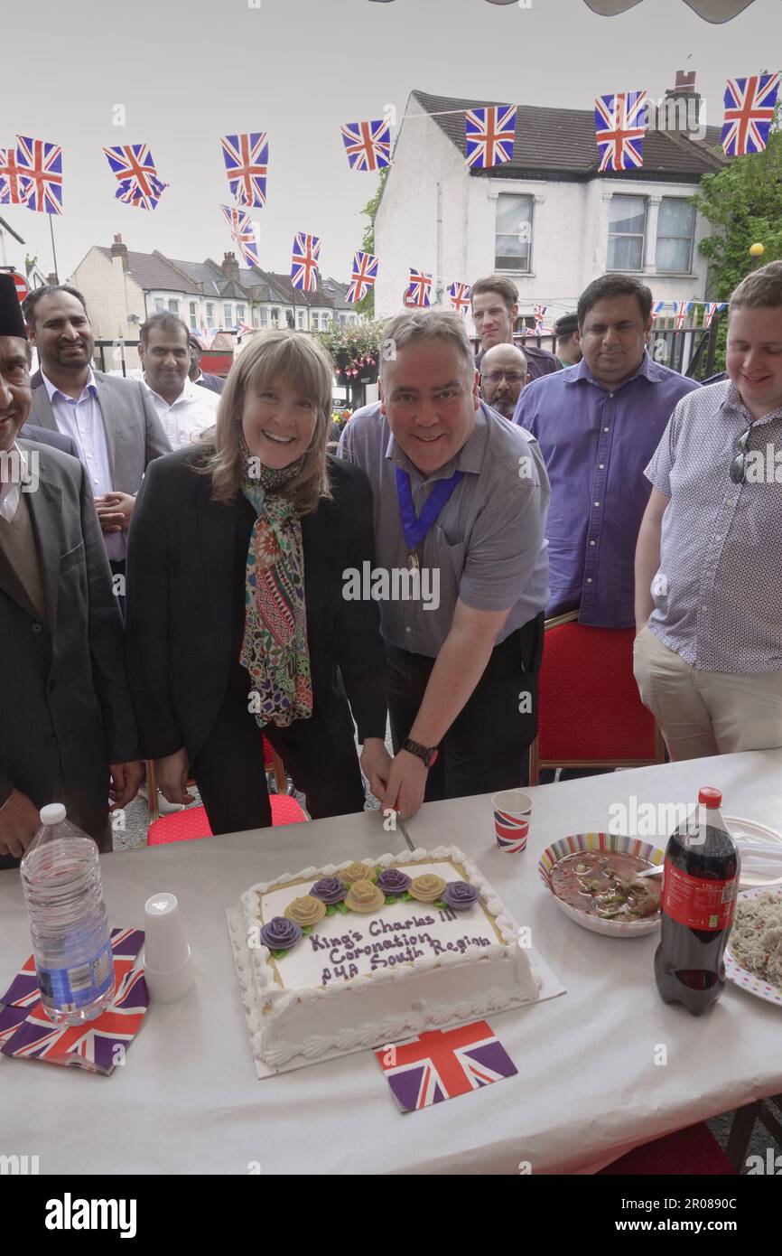 Sarah jones labour hi-res stock photography and images - Alamy