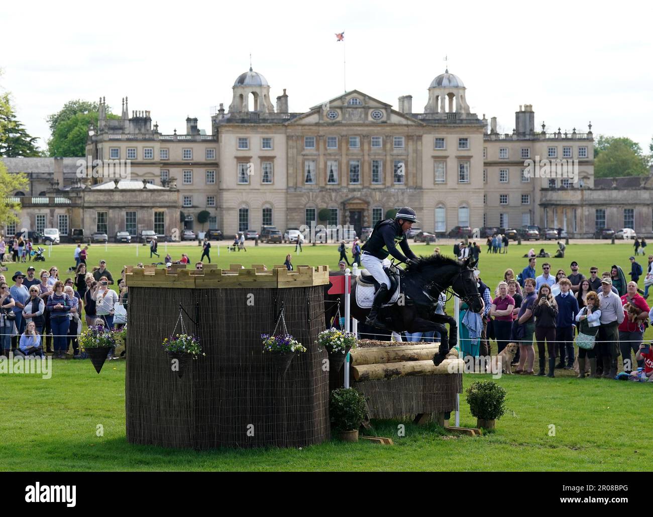 New Zealand's Dan Jocelyn rides Blackthorn Cruise in front of Badminton ...